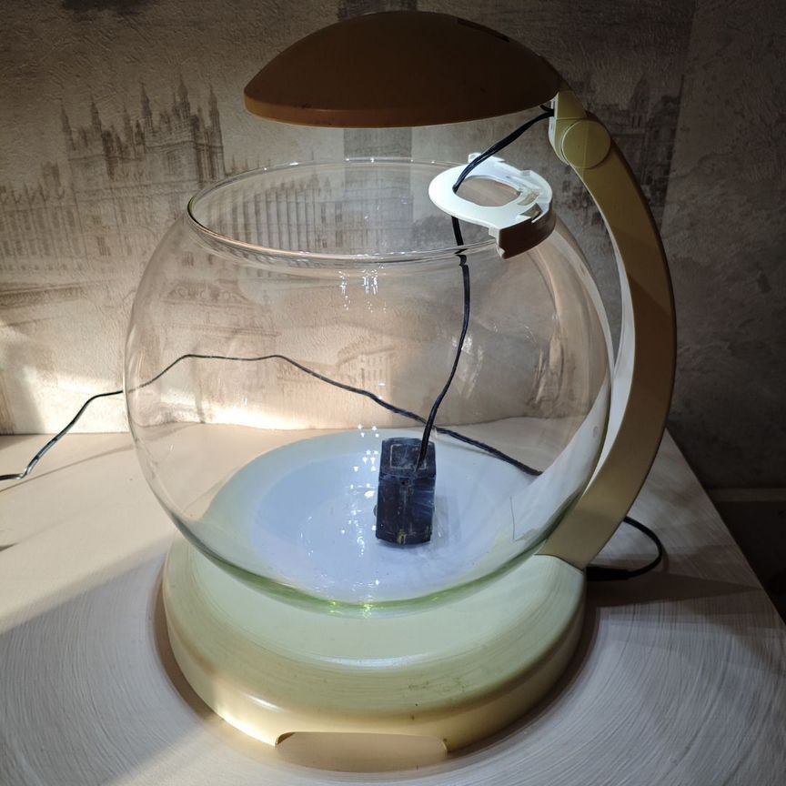 Аквариум для рыбки петушка со светом