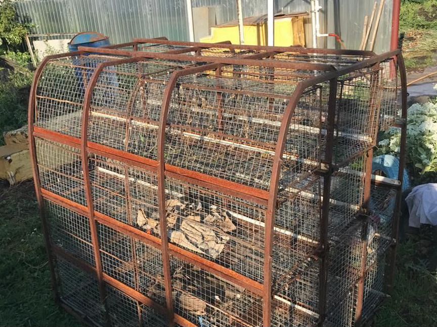 Клетки для перевозки куриц