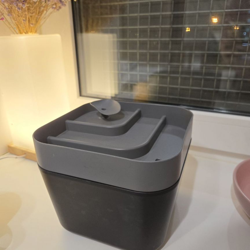 Фонтан-поилка для кошек