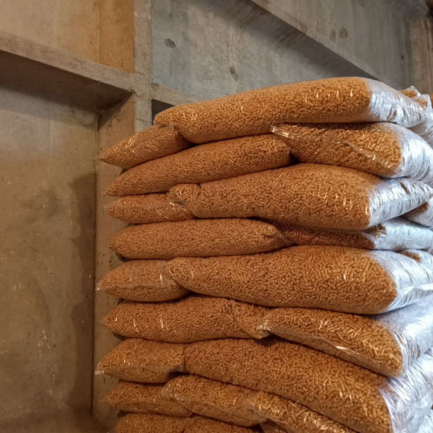 Кошачий наполнитель древесный 10 кг