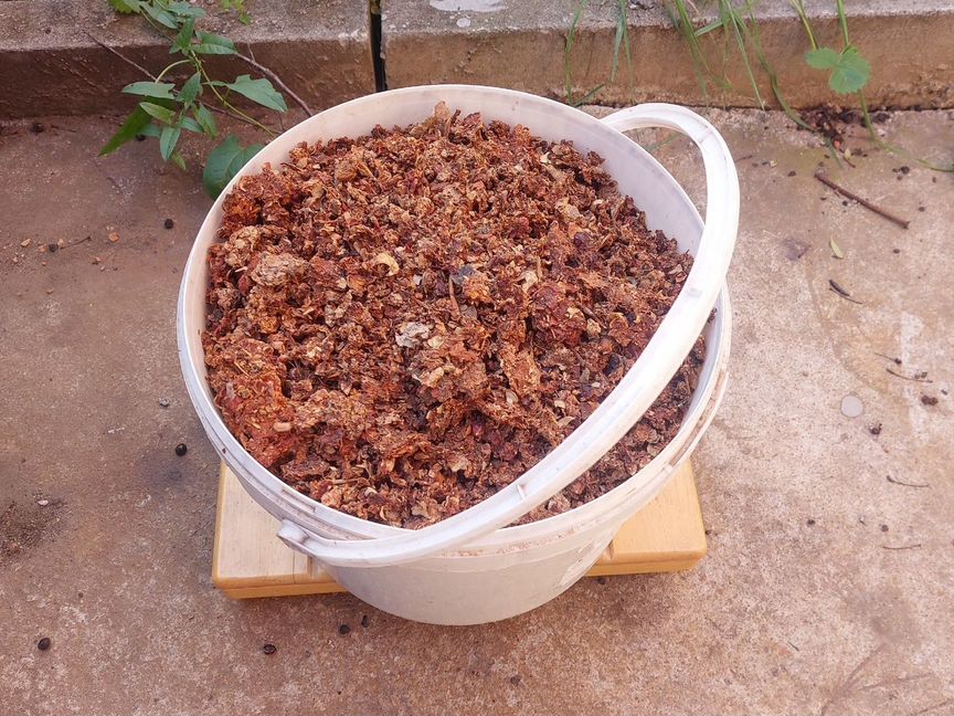 Корм для животных яблочный для гусей, уток,кур,лош