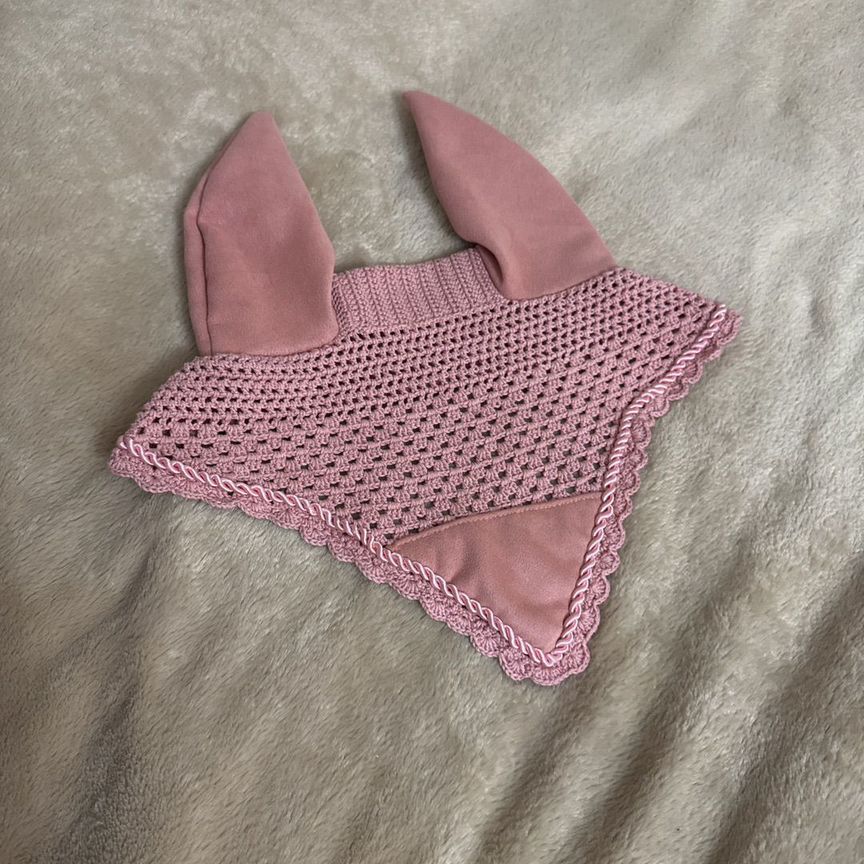 Ушки для лошади розовые