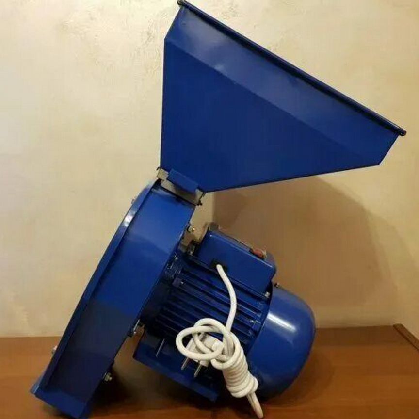 Кормоизмельчитель зубр 2