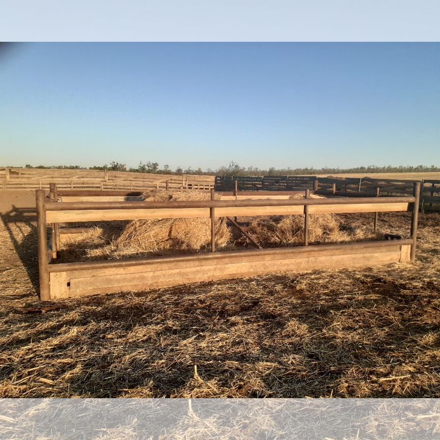 Кормушка для сена крс