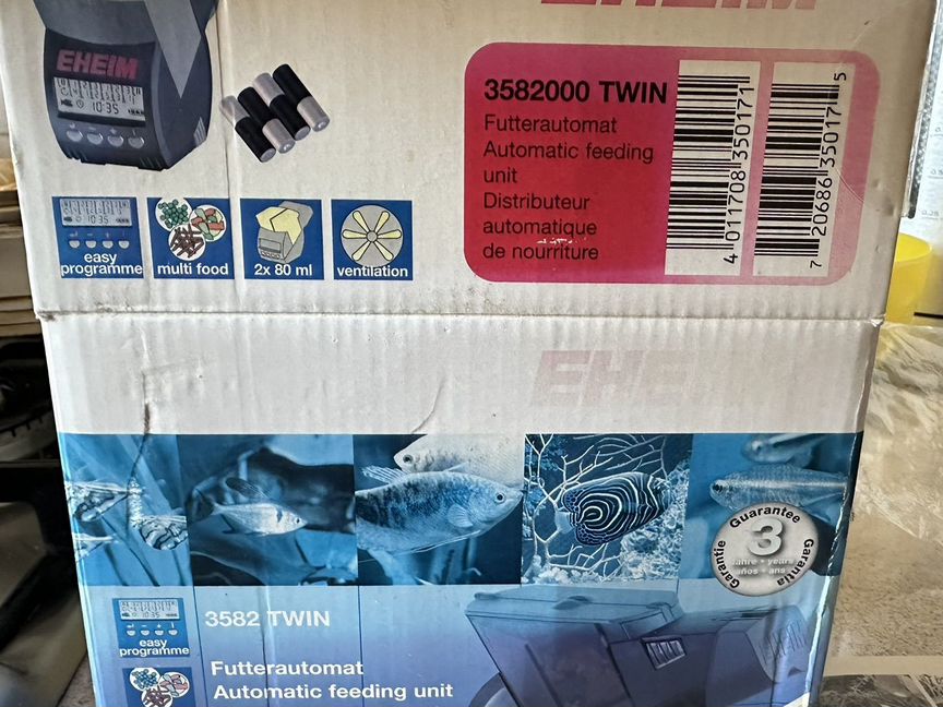 Автоматическая кормушка для рыб Eheim