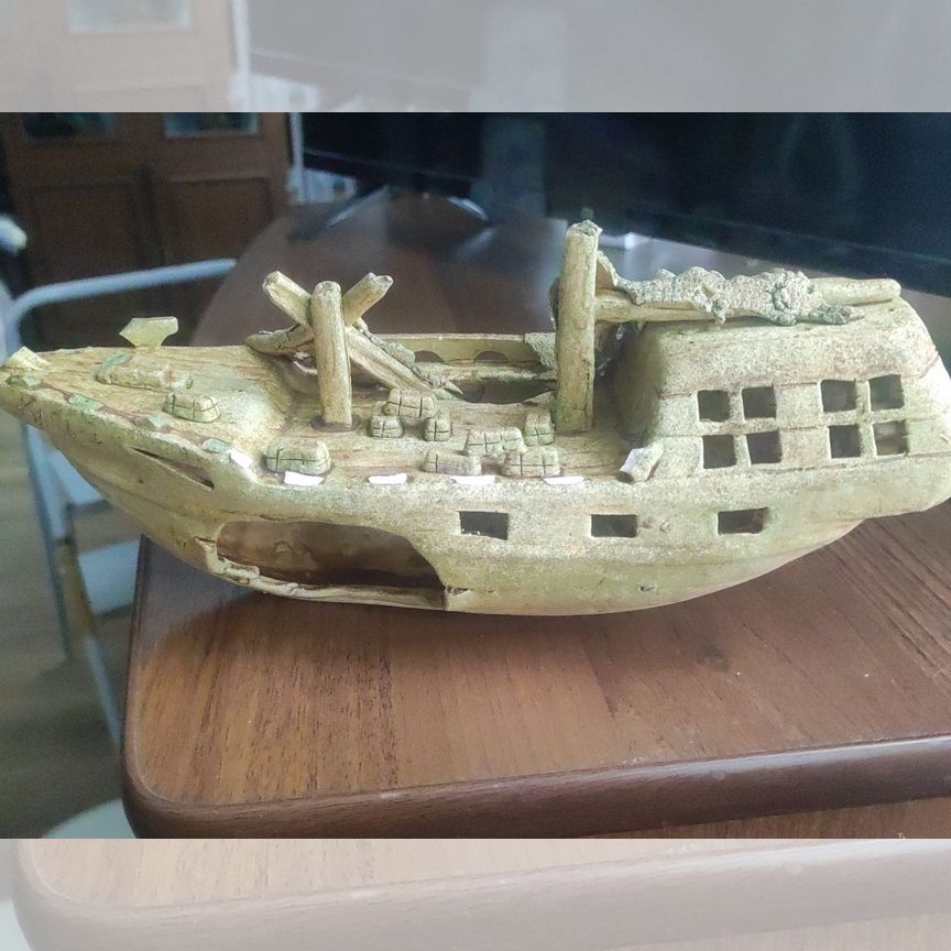 Кораблик затонуший