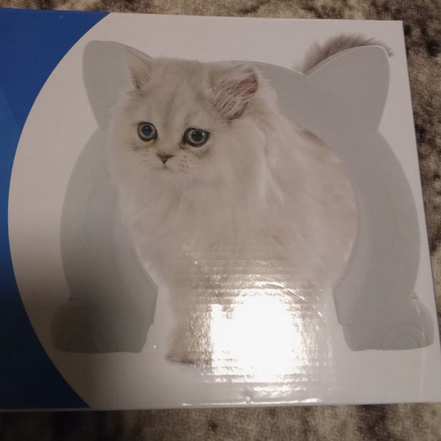 Люк в дверной проем для животных