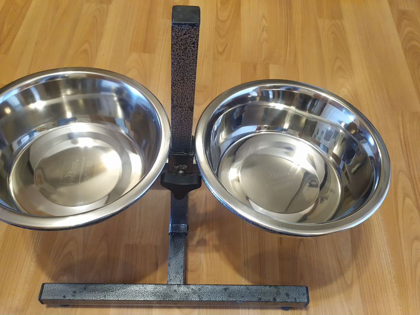 Подставка под миски для собак + новые миски