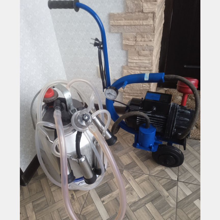 Продам доильный аппарат фермер адэ-03цр