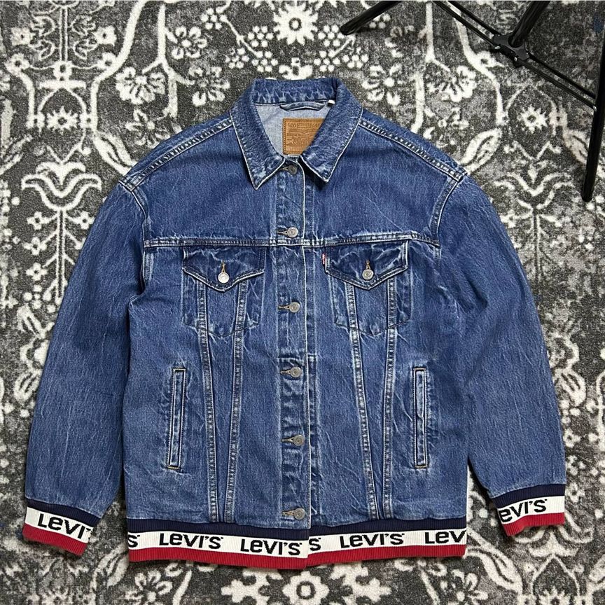 Джинсовая куртка Levi’s Оригинал Размер М