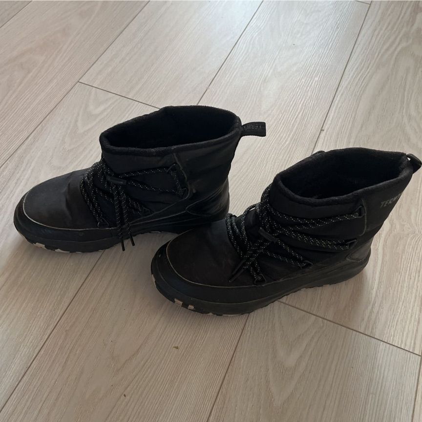 Полусапожки 37