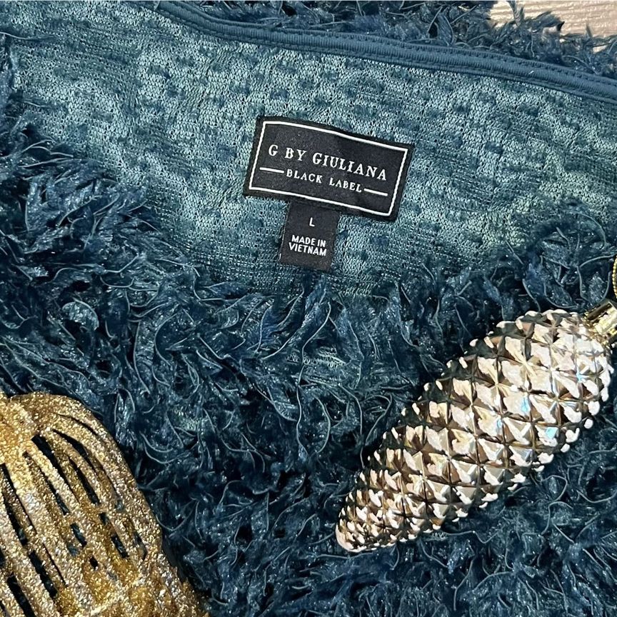 Джемпер из перьев 46/48