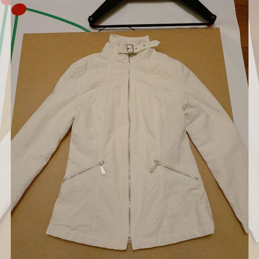 Куртка женская oggi размер М