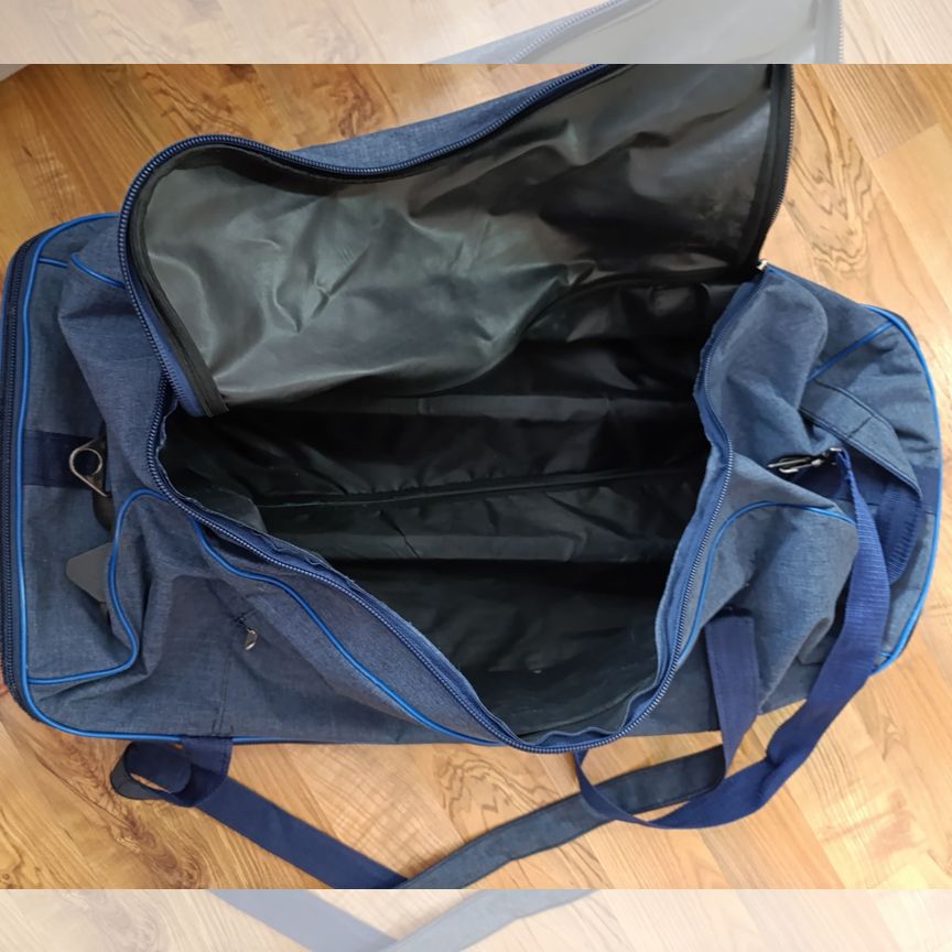 Сумка дорожная на колесах с выдвижной ручкой