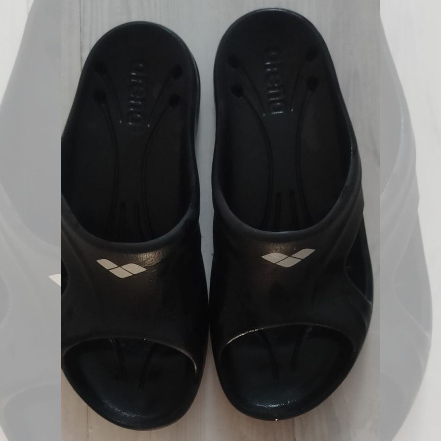 Продам сланцы Арена 36 размер 1000