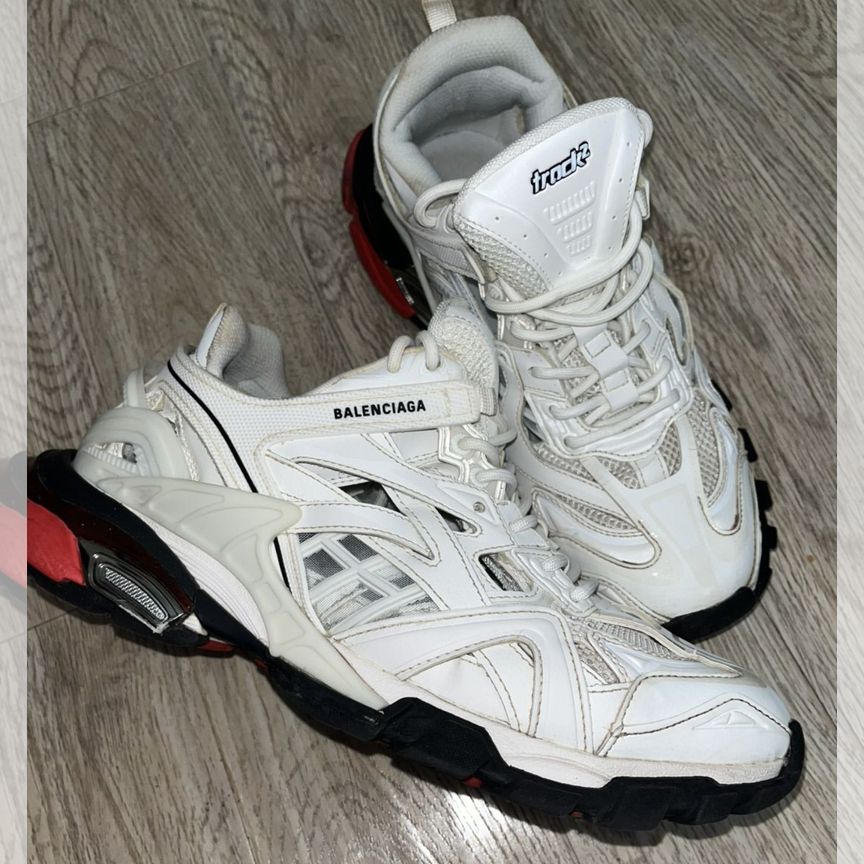 Balenciaga track 2 white red