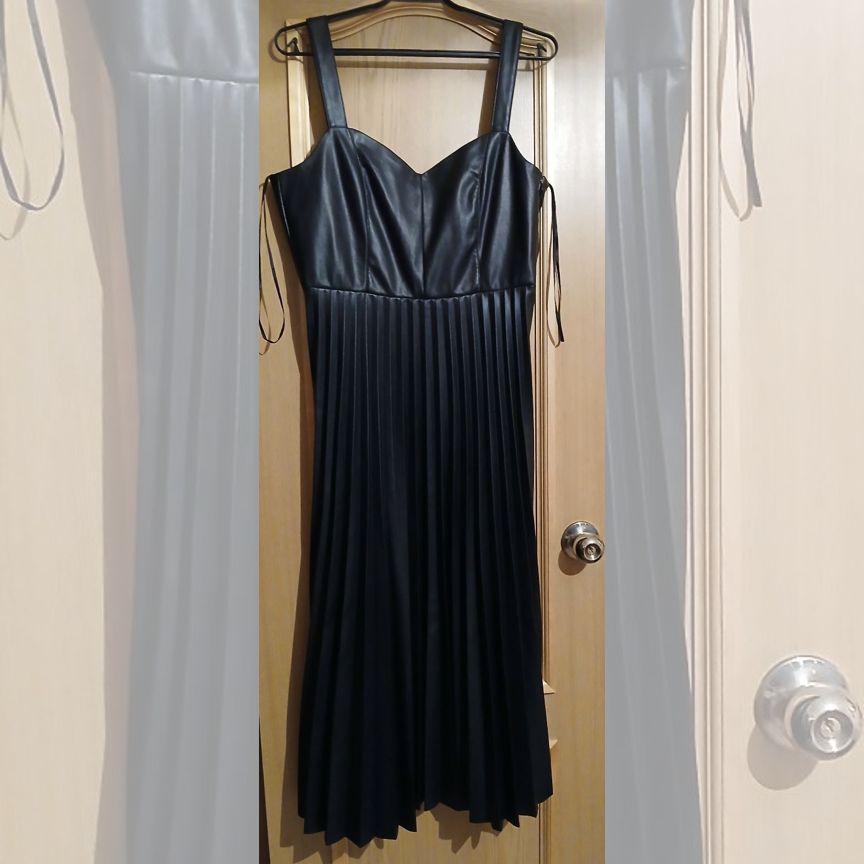 Кожаный сарафан 48