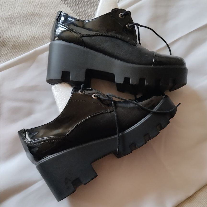 Полуботинки женские 38 размер