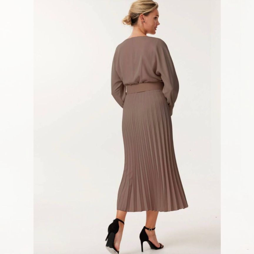 Нарядное платье